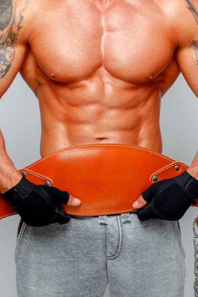 Cinturón lumbar gimnasio lo que debes saber | Gentleman USA