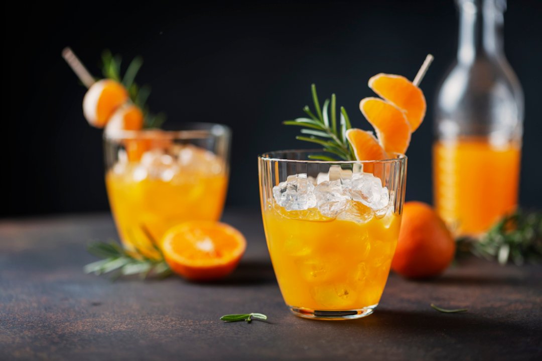 Jugos con alcohol que puedes degustar | Gentleman USA