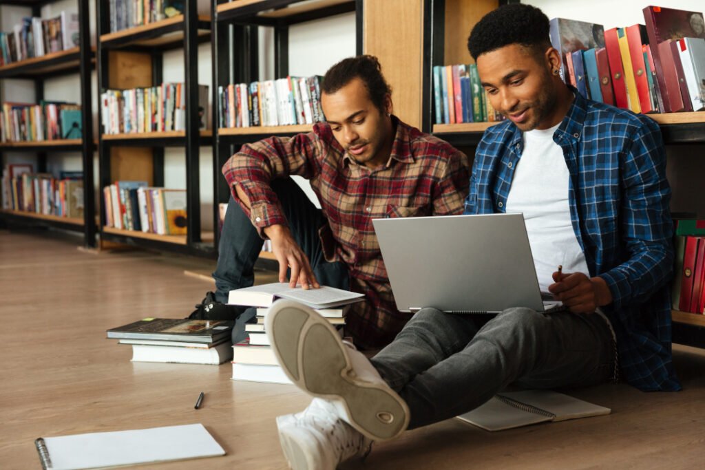 Los libros imprescindibles para hombres en 2025 | Gentleman USA